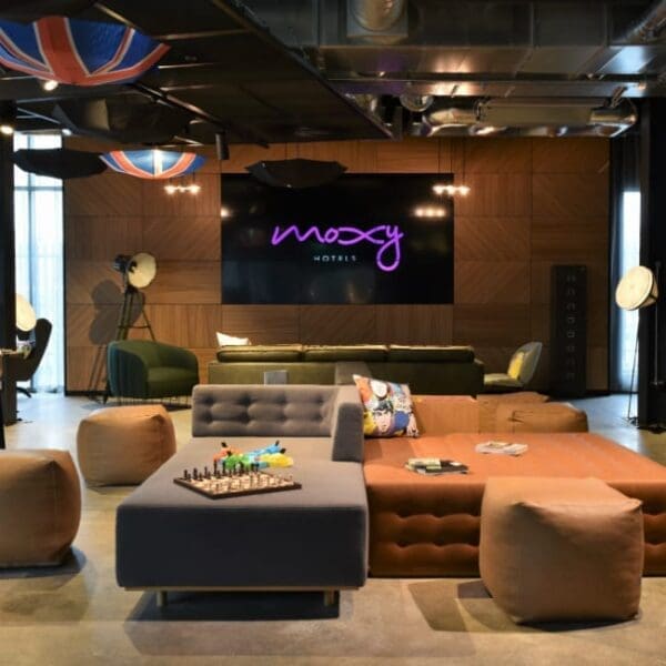 MarriottÕs new lifestyle brand Moxy opens Heathrow hotel
