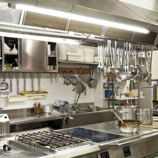 How to design an efficient hotel kitchen