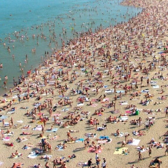 Overtourism: How to avoid it for better travel experiences