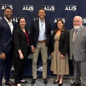 Ben Weprin honors ISHC with the Pioneer Award at ALIS