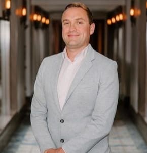 Peter Houston appointed Resort Manager at Four Seasons Resort and ...